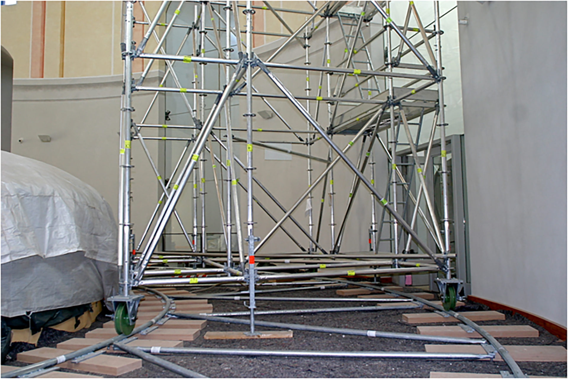 Frauenkirche Dresden - Mobile Scaffold Tower - Layher. The Scaffolding ...