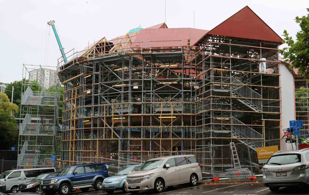 Scaffolding The Globe Theatre - Layher. The Scaffolding System.