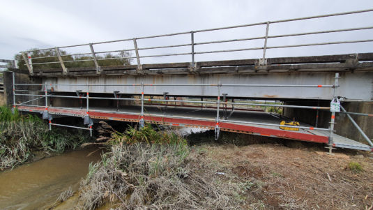No trip hazard on suspended under bridge scaffold - Layher. The ...
